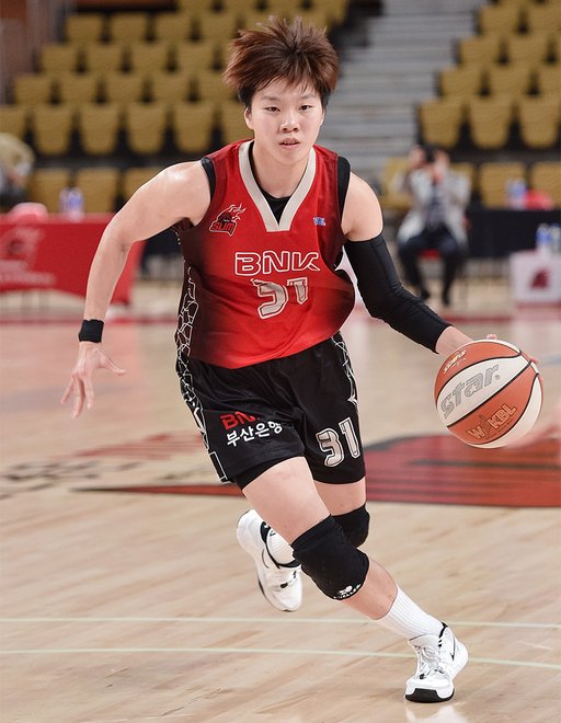 높이보다 속도…BNK, KB 잡았다 : 네이트 스포츠