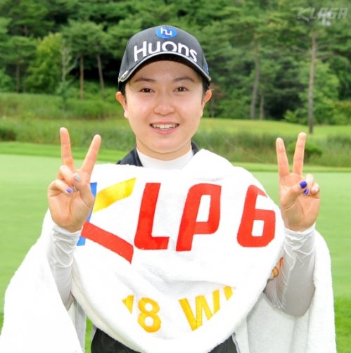 '2019 루키 돌풍' 이승연, 극적인 버디로 넥센·세인트나인 마스터즈 우승 [KLPGA] : 네이트 스포츠