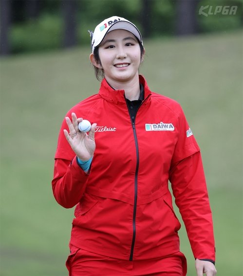 '36홀 노보기' 12언더파 배선우, 단독 선두 질주 [KLPGA 챔피언십] : 네이트 스포츠