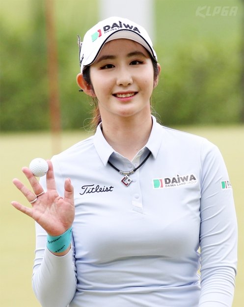 배선우 "애덤 스콧의 스윙 참고…E1채리티오픈 1차 목표는 톱10" [KLPGA] : 네이트 스포츠