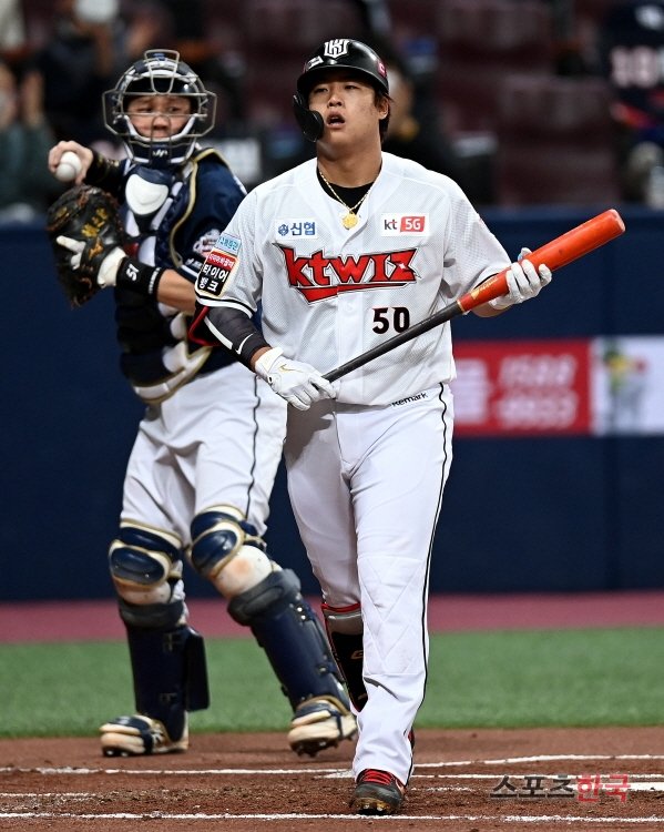 기사회생 노리는 KT, '적시타 실종' 반복하면 답없다[PO3] : 네이트 스포츠