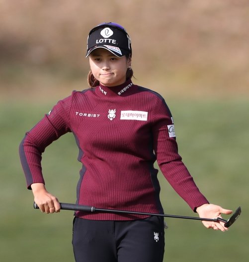 샷이글로 제압한 최혜진, 최종전 우승으로 '유종의 미' [KLPGA SK텔레콤·ADT캡스 챔피언십] : 네이트 스포츠