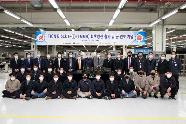 LIG넥스원, 차세대 군용 무전기 개발 완료 : 네이트 뉴스