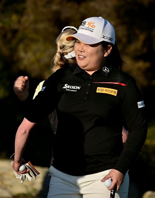 버디 세리머니 하는 박인비 프로 [LPGA 기아클래식] : 네이트 스포츠