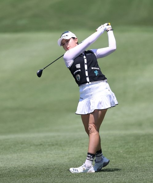 시즌2승 겨냥한 박현경 "'모 아니면 도'라는 생각으로" [KLPGA 두산 매치플레이] : 네이트 스포츠