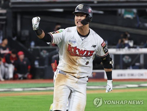 'KIA 침몰시킨 싹쓸이 2루타' MVP 배정대 "솔직히 오늘은 제거다 했어요"[WC1차전] : 네이트 스포츠