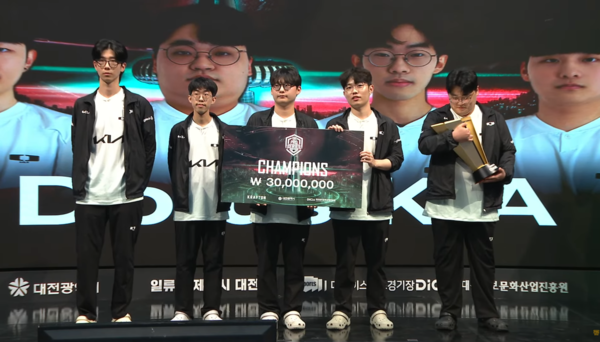 '역대급 명승부' DK, DRX 제치고 PMPS 2024 시즌2 그랜드파이널 우승 : 네이트 스포츠