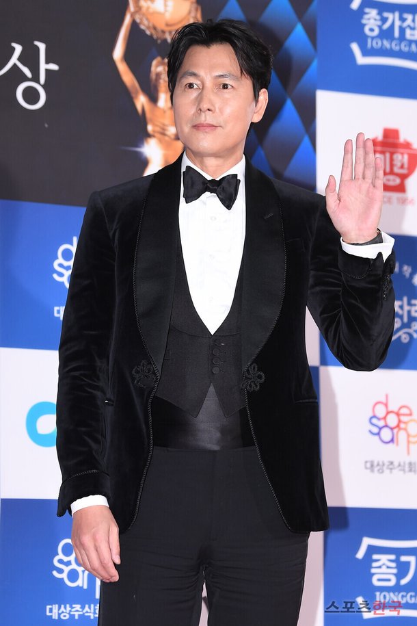 혼외자 논란 정우성 청룡영화상 참석…사생활 언급할까 네이트 연예