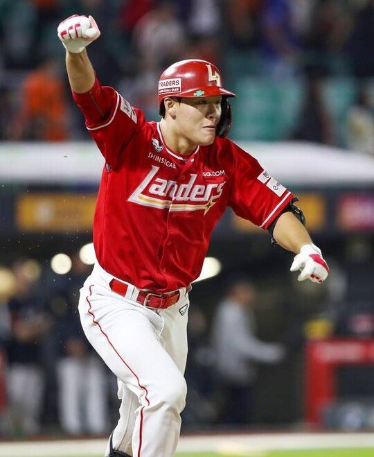 구본혁의 샤라웃, 이율예 향한 극존칭…이율예 홈런부터 LG 우승은 시작됐다[LG V4] : 네이트 스포츠