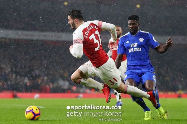 [EPL 24R] '오바메양-라카제트 골' 아스널, 카디프 시티에 2-1 승…5위 유지 : 네이트 스포츠