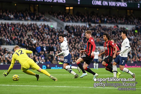 [EPL 14R] '손흥민 88분+2도움' 토트넘, 본머스 3-2 제압…모리뉴 부임 후 '3연승' : 네이트 스포츠