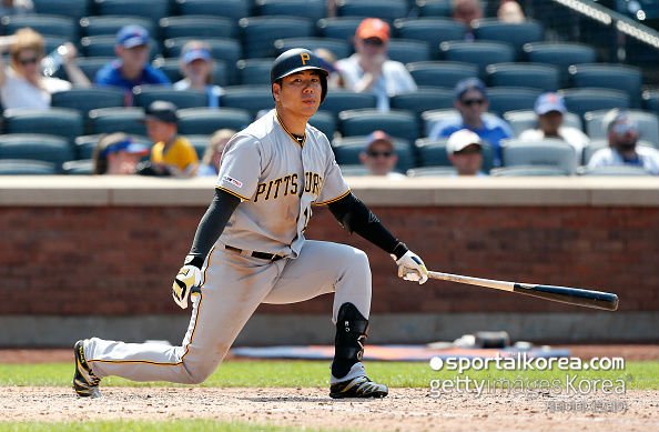 ESPN, "강정호가 KBO 1년 유기실격 징계 받았다" 보도 : 네이트 스포츠