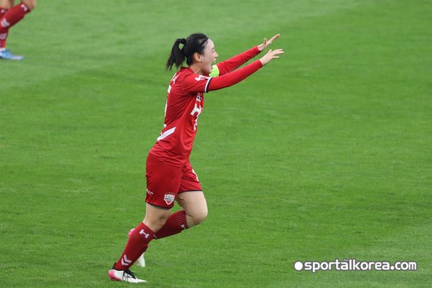 [WK리그 17R] 인천현대제철, 1위 확정까지 앞으로 2승…수원도시공사에 3-1 승 : 네이트 뉴스