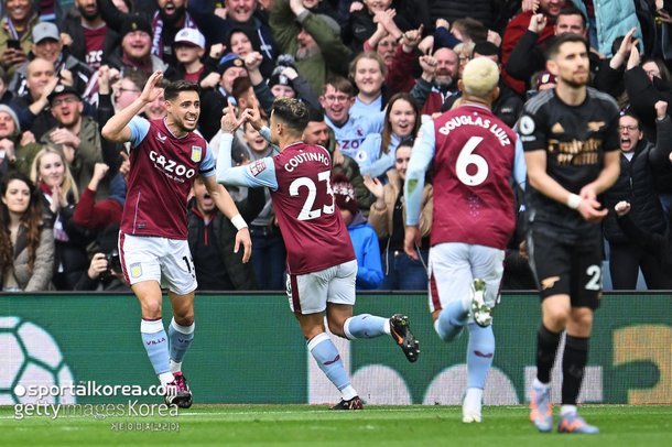 [EPL 24R] 조르지뉴가 해냈다! 아스널, AV 원정서 4-2 극장승…1위 탈환 : 네이트 스포츠