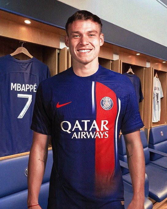 [오피셜] '이강인 영입 지연' PSG, 우루과이 3선 특급 MF 우가르테 영입…5년 계약 : 네이트 스포츠