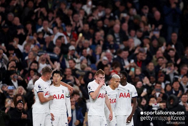 [EPL 9R] 'SON EPL 7호골 터졌다!' 평점 8.9! MOM도 장악! 토트넘은 풀럼 2-0 제압…무패 행진으로 다시 1위 등극 : 네이트 스포츠