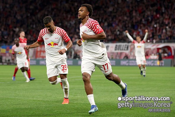 김민재 고전하게 한 라이프치히 FW, 리버풀 이적 청신호…EPL에서 뛰는 게 꿈 : 네이트 스포츠