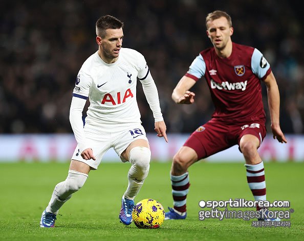 [EPL 15R 리뷰] '손흥민 침묵' 토트넘, 웨스트햄에 1-2 역전패…리그 5경기 무승 : 네이트 스포츠
