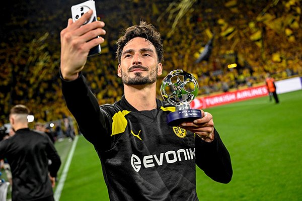 [공식 발표] '베테랑은 살아있다' BVB 훔멜스, 음바페 상대 무실점 승리 → PSG전 POTM 선정 : 네이트 스포츠