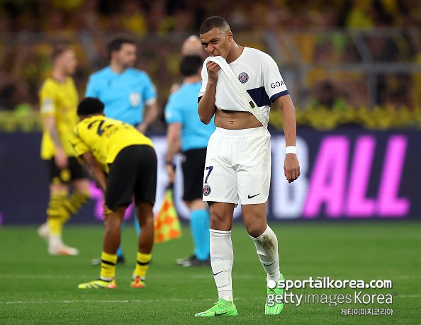 LEE보다 '18세, 21세' 유망주…엔리케 리그에 이어 UCL 4강서도 이강인 '외면' : 네이트 스포츠