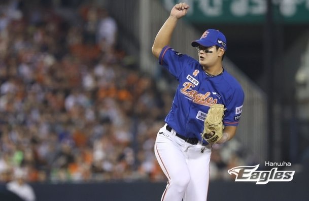 154km→158km→159km 뱀직구에 150억 타자도 속수무책…'긁히면 언터처블' 김서현, 한화 5강 도전의 열쇠 : 네이트 스포츠