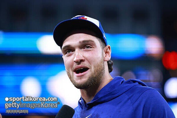 '이럴 수가' MLB 통산 3G 신인이 이런 위기관리 능력을 선보이다니…토론토 역대 2위 등극, WS행 희망 안겼다 : 네이트 스포츠