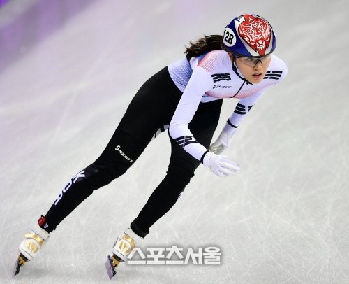 김아랑, 4차 월드컵 1500m 금메달…5년만 개인전 우승 : 네이트 스포츠