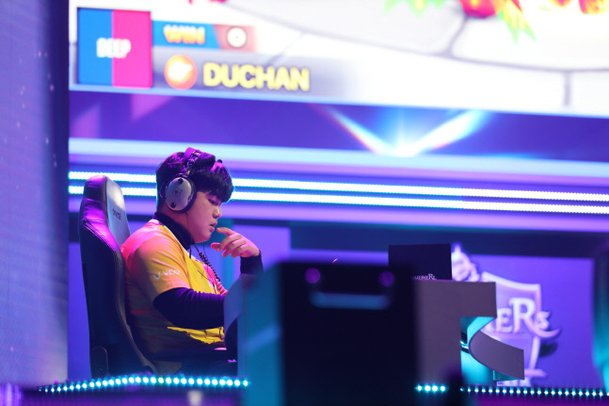 'SWC 2022' 월드파이널서 韓 'DUCHAN' 4강 진출[SWC] : 네이트 뉴스