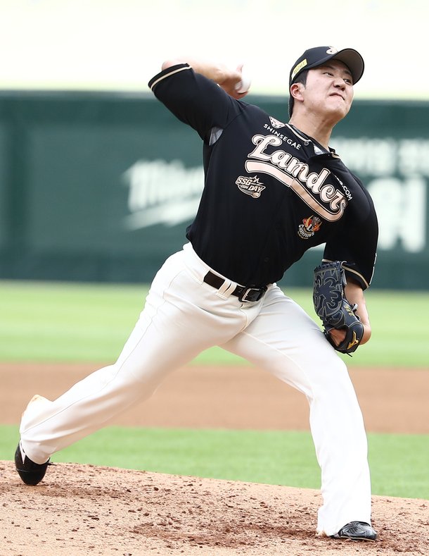 오타니는 이제 그만…'ERA 2.77' SSG 만능 불펜, "내 속구 믿고, 피하지 않는다" [SS시선집중] : 네이트 스포츠