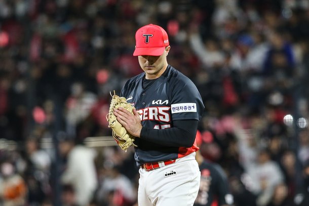 KIA 파노니, KBO 복귀 두 번째 경기에서 5이닝 7K 무실점 호투 [SS창원in] : 네이트 스포츠