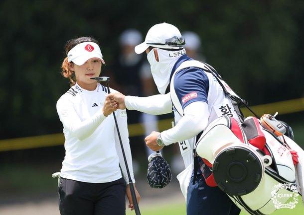 '국대' 김민솔이 감탄한 숏게임 능력, KLPGA투어 신인왕 선두주자 황유민 "나는 아직도 목 마르다"[SS 서귀포in] : 네이트 스포츠
