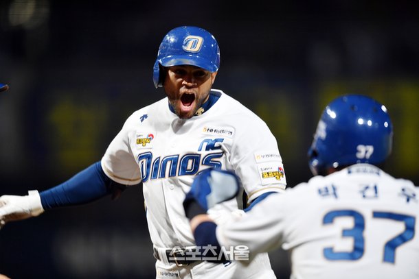 만루 홈런 폭발!→그런데 '패배'라니…SSG, KBO 42년 역사상 '최초의 팀' 됐다 [준PO3] : 네이트 스포츠