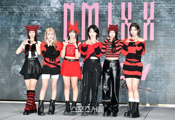 [포토]하트 마구 쏴드려요! NMIXX 미니앨범 'Fe304: BREAK' : 네이트 뉴스
