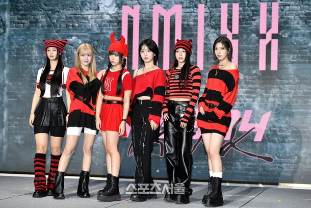 [포토]NMIXX 미니앨범 'Fe304: BREAK' : 네이트 뉴스