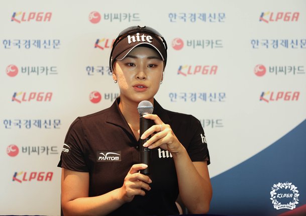 KLPGA 투어 개막전 출격 윤이나, 성적보다 중요한 건 '동료로 인정' : 네이트 스포츠