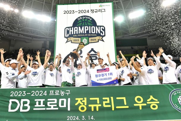 1위 DB vs '슈퍼팀' KCC, LG 방패 vs KT 창 [4강 PO 프리뷰] : 네이트 스포츠