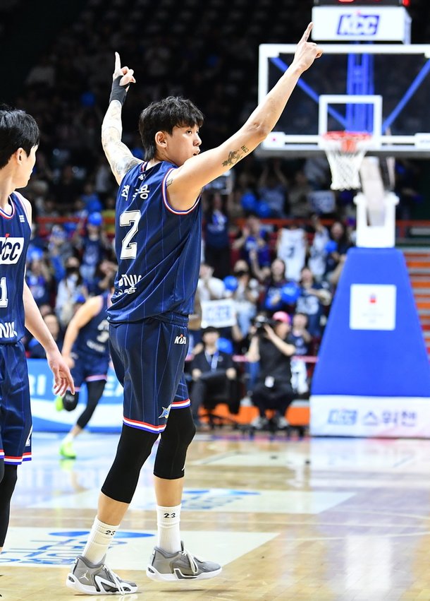 최준용 대폭발, KCC 챔프전 진출까지 –1승 [SS PO현장] : 네이트 스포츠