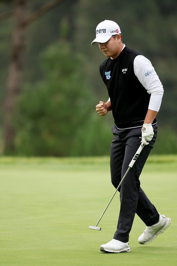 '오구' 플레이→'부동심' 장유빈, KPGA 최경주 인비테이셔널 2R '단독 1위' [SS현장] : 네이트 스포츠