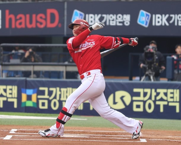 최정 '500홈런'까지 '-1'→SSG도 1700만원 상품 걸었다…흥행몰이 기대감 UP [SS시선집중] : 네이트 스포츠