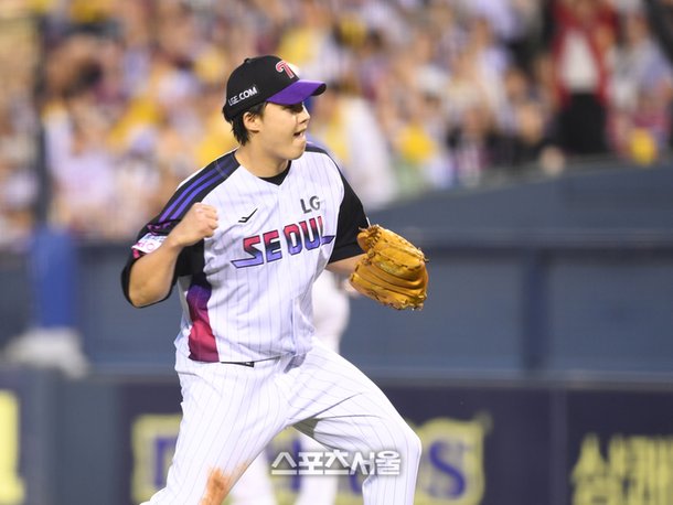 'ERA 2.12' 임찬규-'타율 0.378' 김주원, KBO리그 8월 '쉘힐릭스플레이어' 선정 : 네이트 스포츠