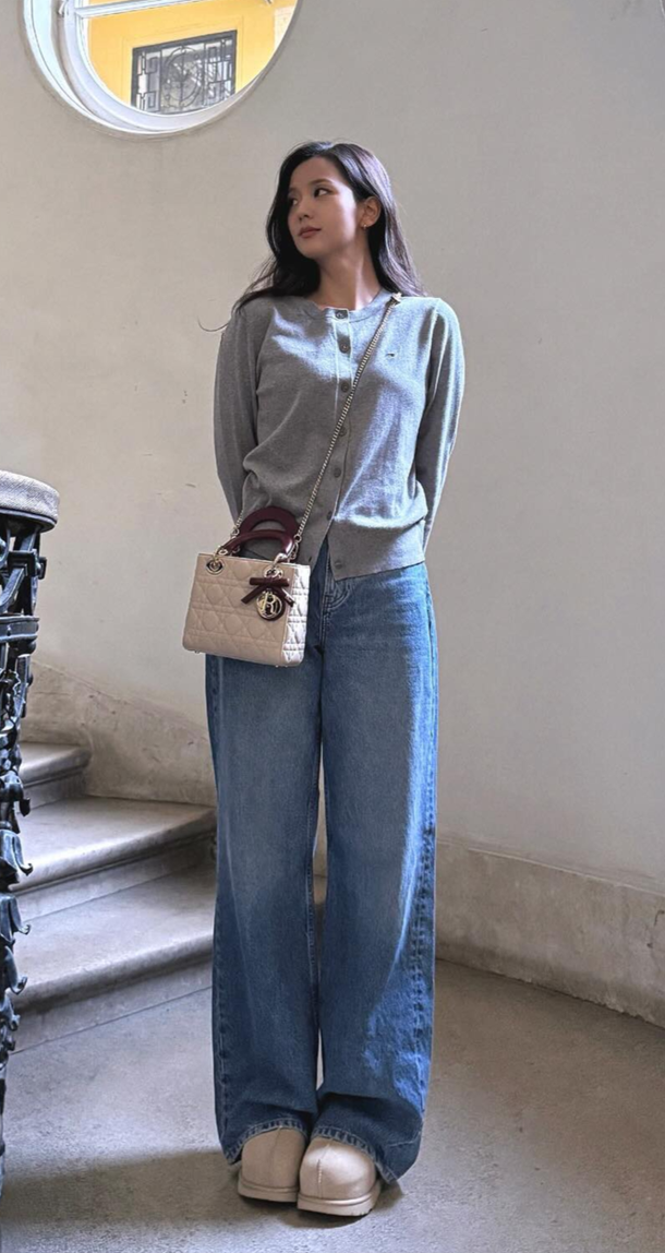 지수, 헝가리에서 전한 '심쿵' 가을 감성…'이런 모습 오랜만' | 아이돌24시 : 네이트 연예