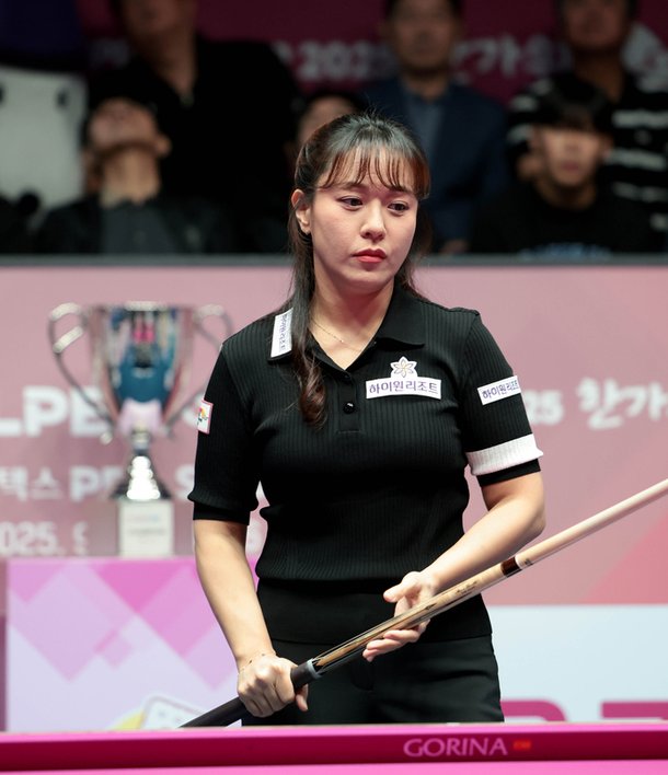 '당구 여왕' 김가영 또 우승! LPBA 누적상금 8억 돌파…5차 투어 접수, 시즌 랭킹 1위 도약 : 네이트 스포츠