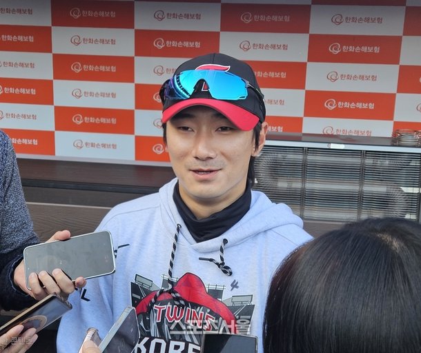 신민재에게 물었다 "2023 LG vs 2025 LG, 어느 쪽이 더 강한가" [KS5] : 네이트 스포츠