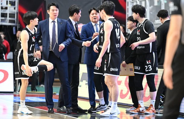 KT 농구란 이런 것! 문경은 감독 "선수단, 내 농구에 많이 익숙해져…덕분에 자신감 얻었다" [SS고양in] : 네이트 스포츠