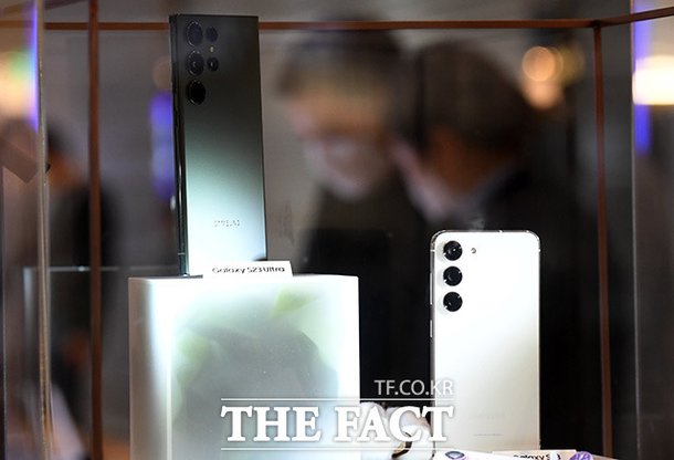 '갤럭시 시리즈 끝판왕'…베일 벗은 갤럭시S23 시리즈 [TF사진관] : 네이트 뉴스