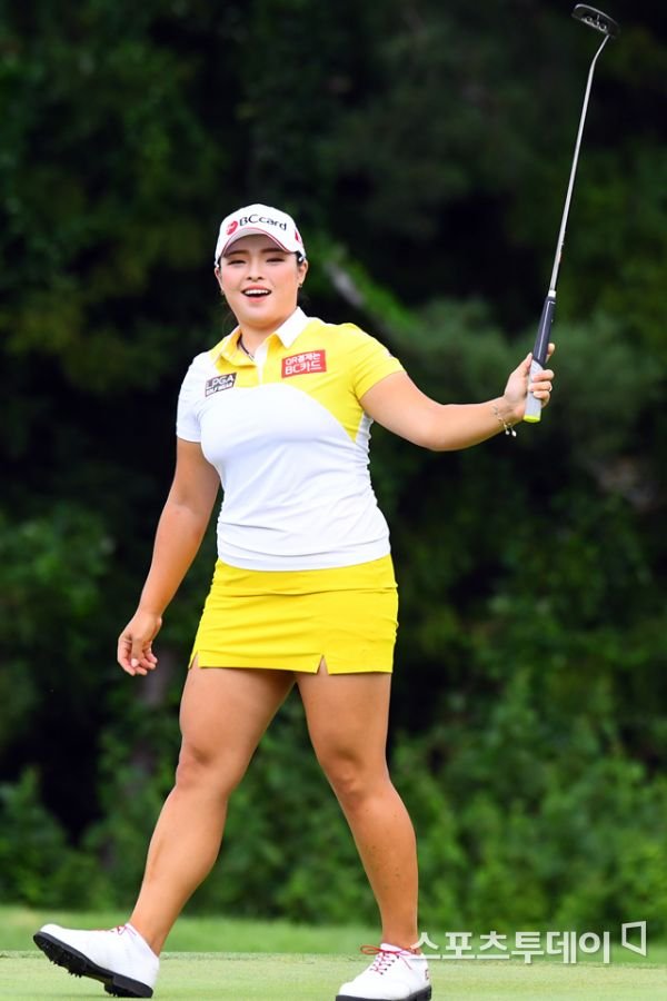 장하나 우승으로 시작된 '슈퍼 골든 먼스'…KLPGA 투어, 더 뜨거워졌다 [ST스페셜] : 네이트 스포츠