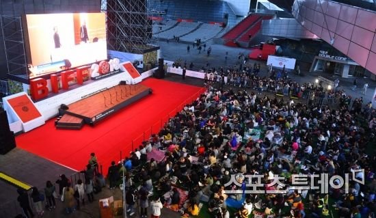 '2019 BIFF' 오늘(12일) 폐막…10일간 대장정 마무리 : 네이트 연예