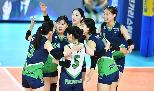 '황연주 17점' 현대건설, KOVO컵 첫 경기서 KGC인삼공사 완파 : 네이트 스포츠