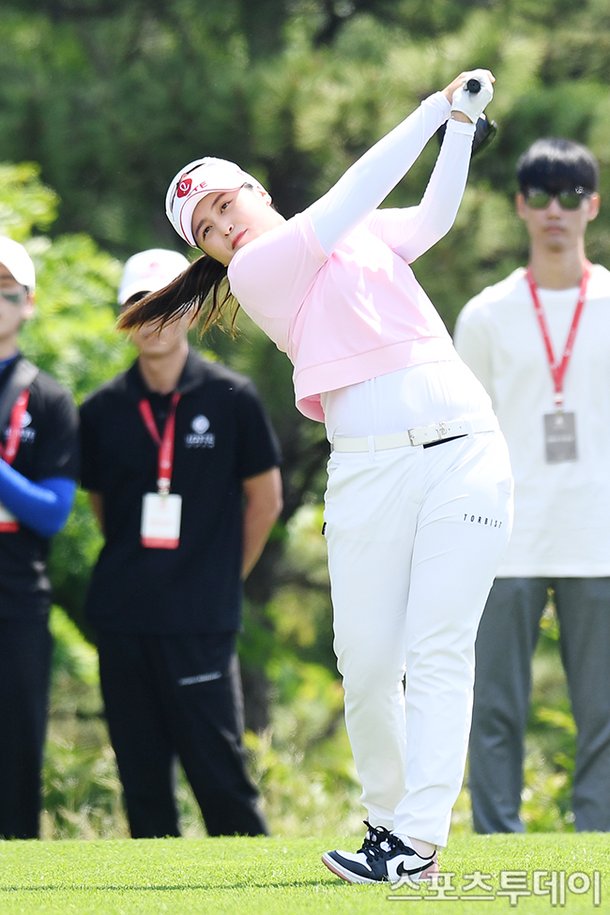 최혜진, 롯데 오픈 우승…KLPGA 통산 11승 : 네이트 스포츠