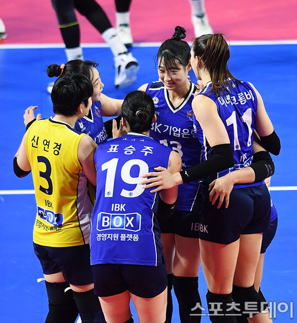 [ST포토] IBK기업은행 '오늘은 이긴다' : 네이트 스포츠